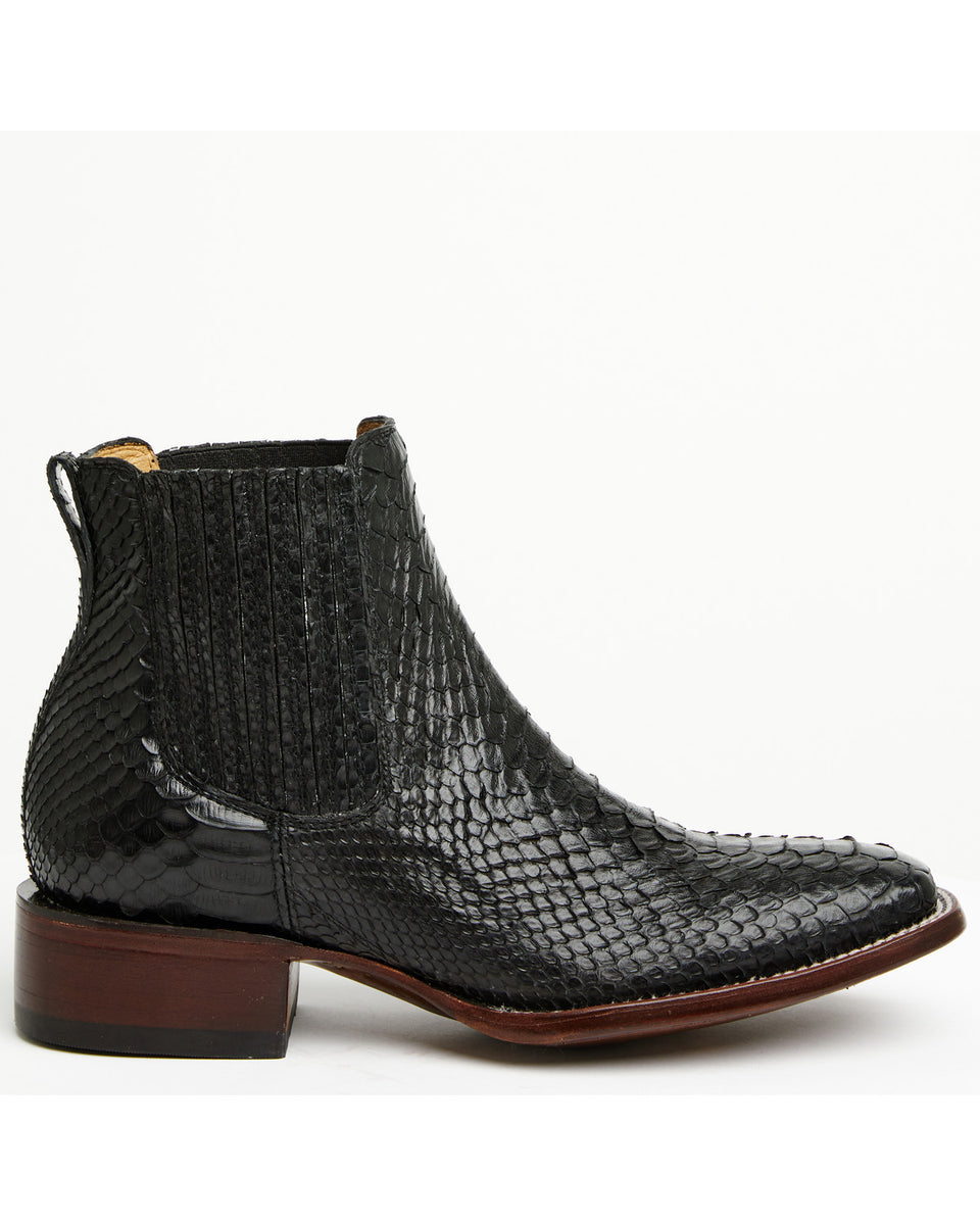 Boots – Cody James